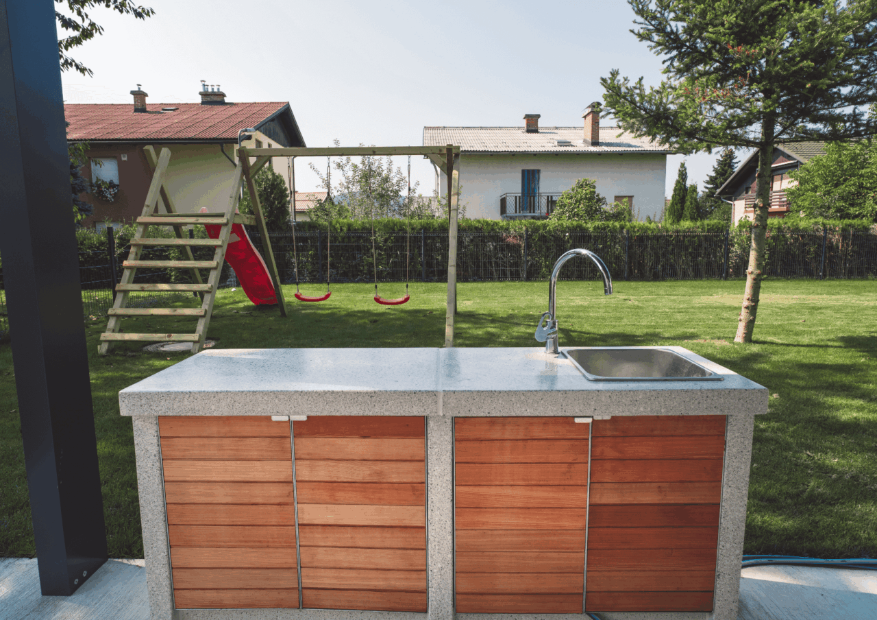 Designing a Year-Round Outdoor Kitchen for Colorado Climate